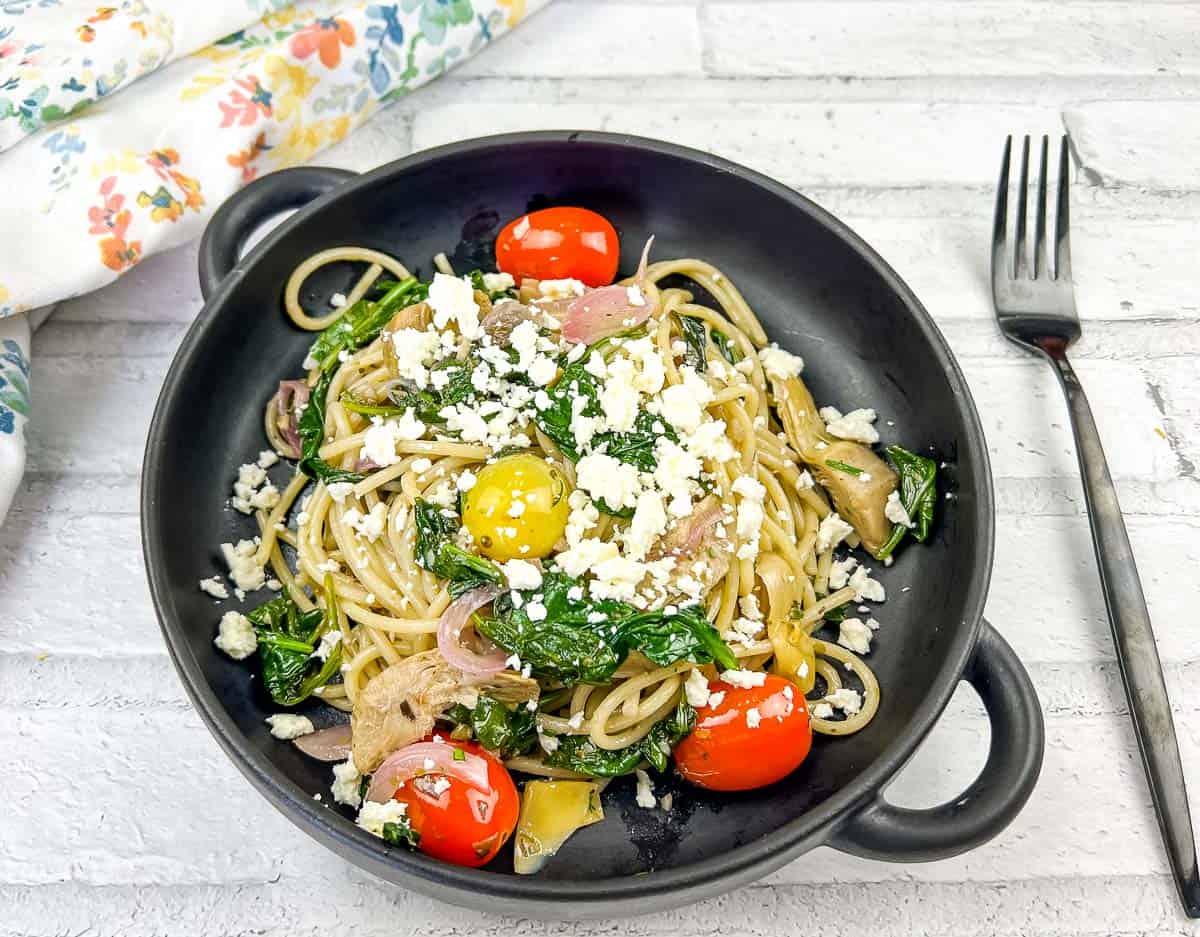 Greek Spaghetti - Cook What You Love